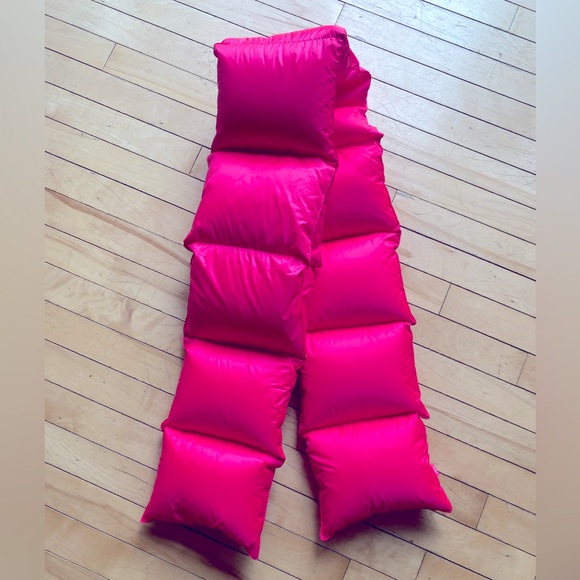 TNA | Accessories | Tna Bright Pink Puffer Scarf | Poshmark